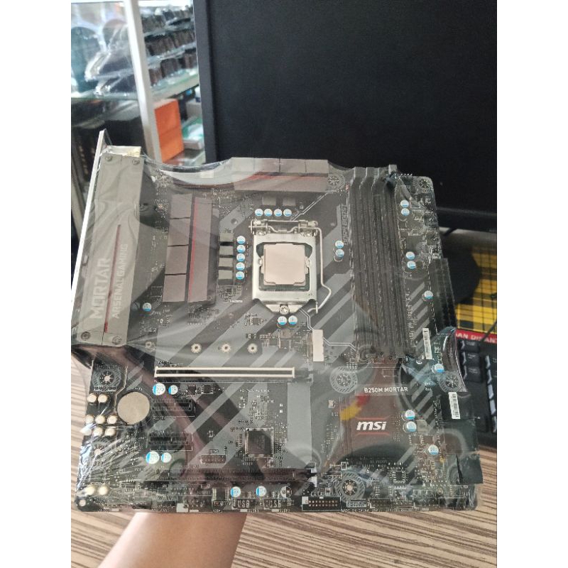 Jual Motherboard Mortar MSI B250M + Processor Intel core i7 - 7700 Lga 1151 Like New | Shopee ...