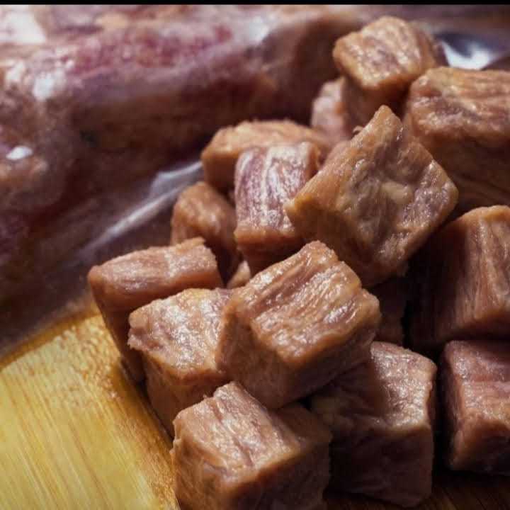 Jual Daging wagyu Saikoro - Potong Dadu 500 Gr | Shopee Indonesia