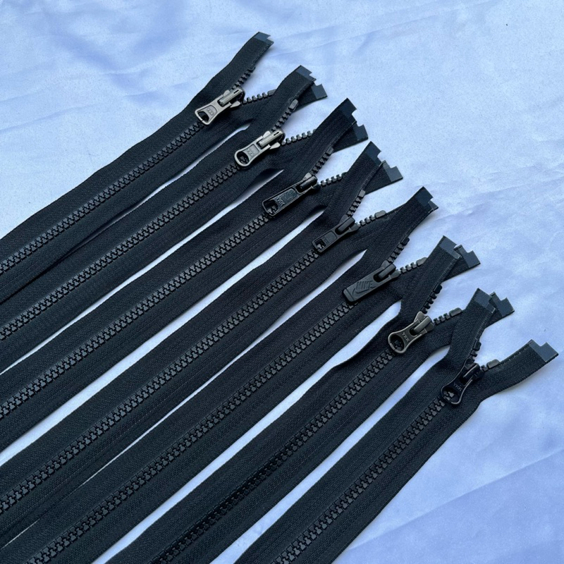 Jual Zipper Vislon / Resleting Gigi Kasar YKK No 5 @harga/pcs. Warna Hitam, Panjang (43 - 76 CM ...
