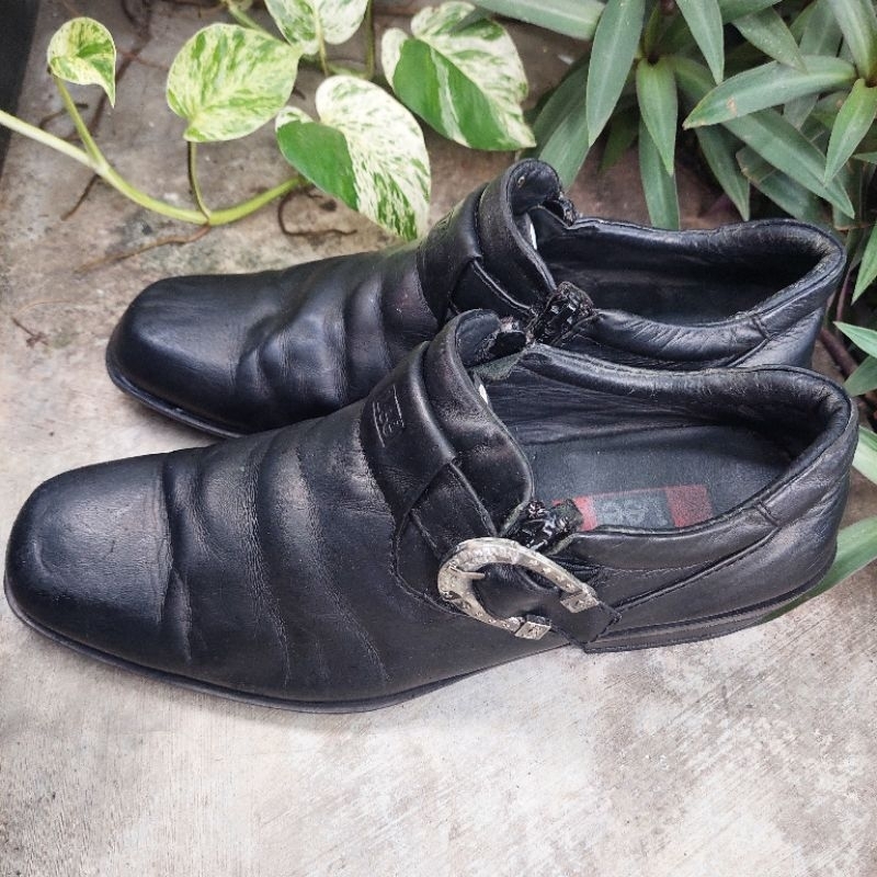 Jual sepatu pantofel second lee size 42(27cm) | Shopee Indonesia