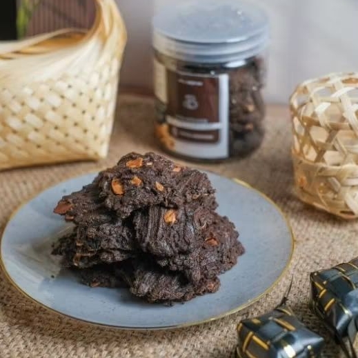 Jual Beli 1 Toples Coklat Almond Cookies Gratis 1 Pouch Basreng ...