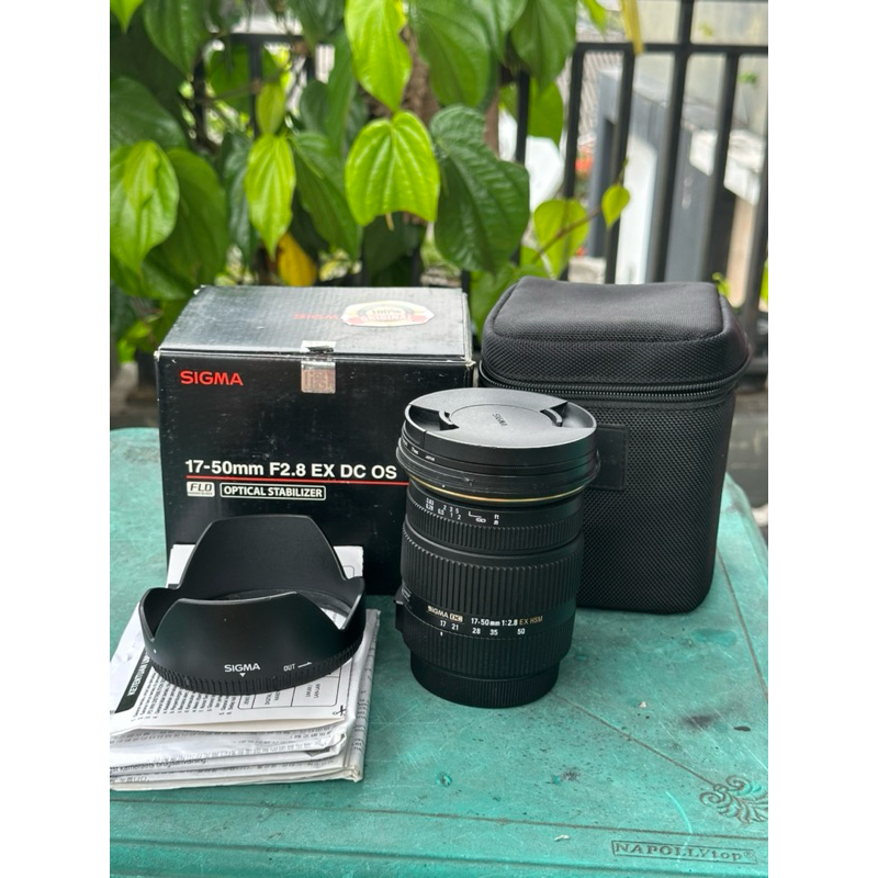 Jual Lensa Sigma 17-50mm F2.8 EX HSM DC OS for canon mulus | Shopee ...