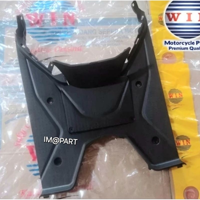 Jual Bordes Pijakan Kaki Lantai atas + Tutup Aki VARIO 160 LED 2022-2023 | Footrest Atas ...