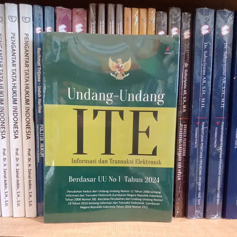 Jual Buku Undang Undang ITE ( Informasi dan transaksi elektronik ...