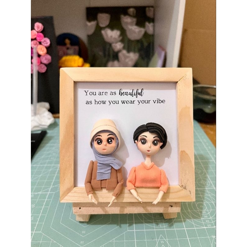 Jual Custom Kado Unik dengan Frame | Kado Clay Figure untuk pasangan ...
