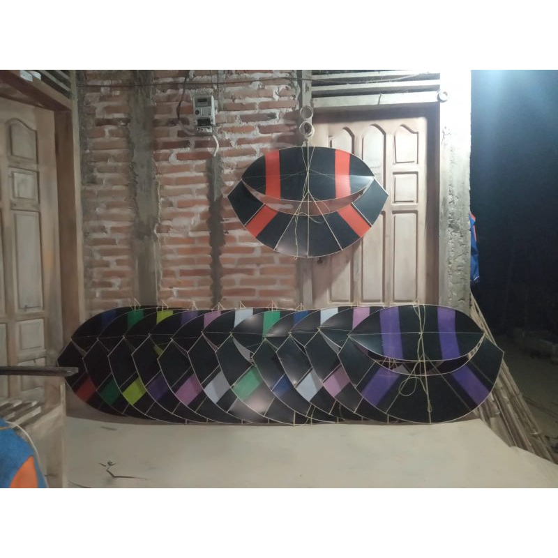 Jual Layangan Pegon ceper motif lawas uk 120cm | Shopee Indonesia