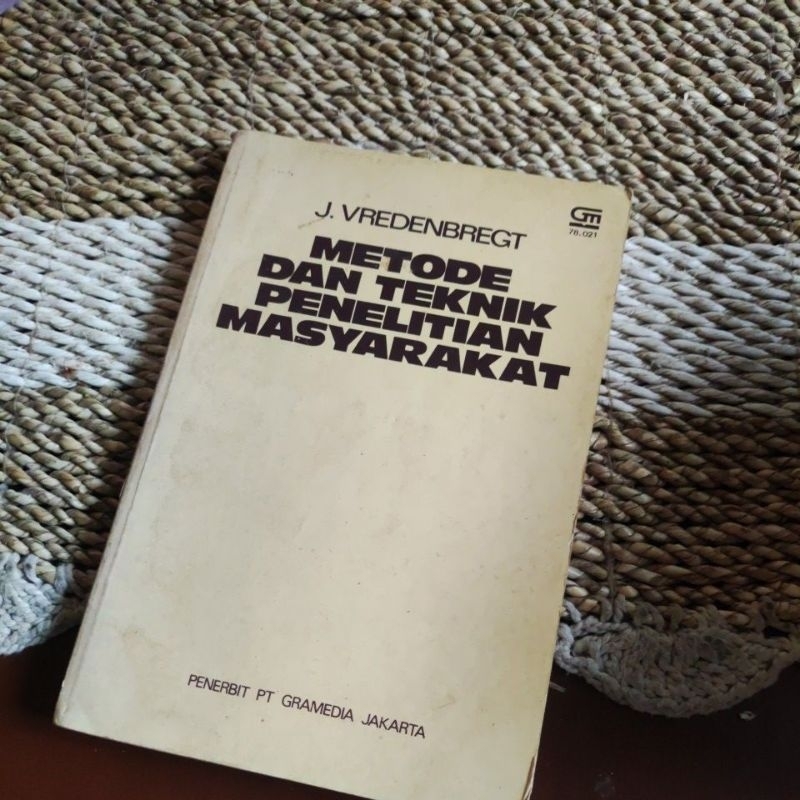 Jual METODE DAN TEKNIK PENELITIAN MASYARAKAT - J VREDENBREGT original | Shopee Indonesia