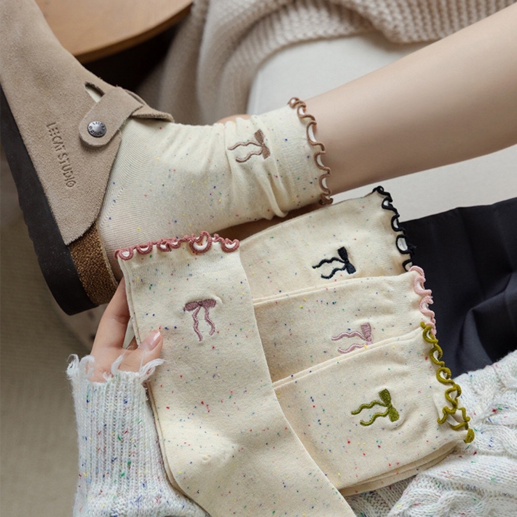 Jual Kaos Kaki Wanita Korea Pita Ribbon Mid-Calf Korean Women Socks KK ...