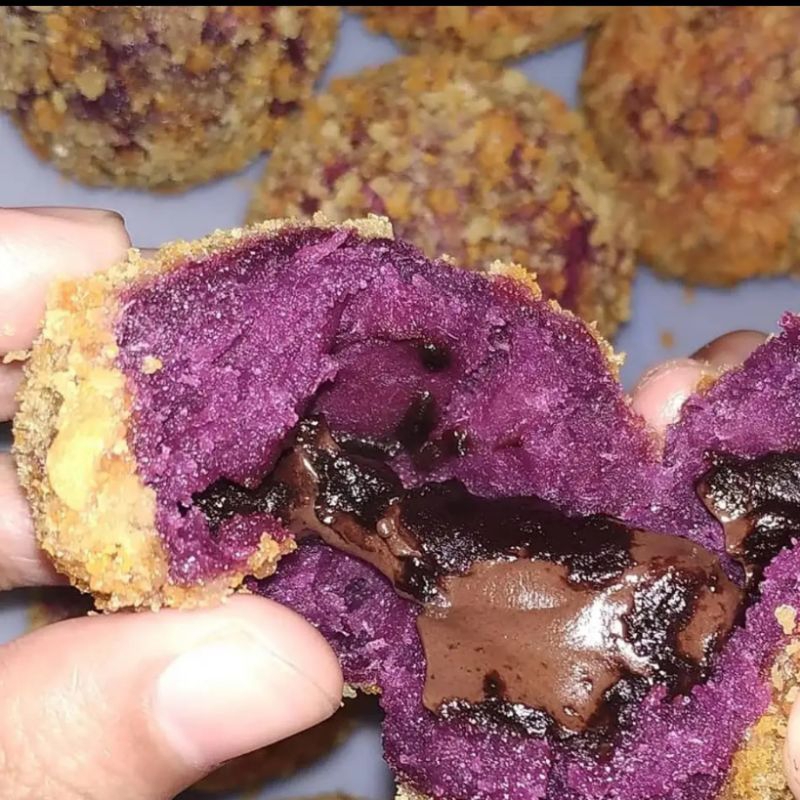 Jual Ubi Ungu Crispy Isi Coklat Lumer | Bola Ubi Ungu Frozen | Camilan ...