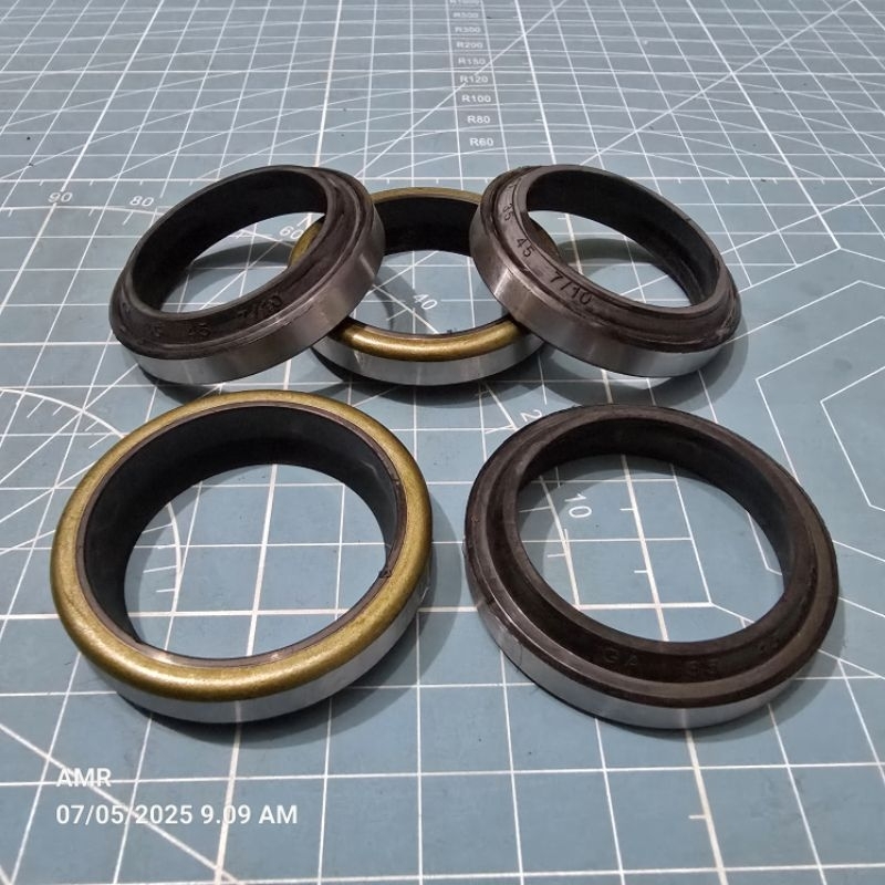 Jual Seal Ga 30X40X7/10 / Seal As 30 40 7/10/ Seal Dust / Seal Abu ...