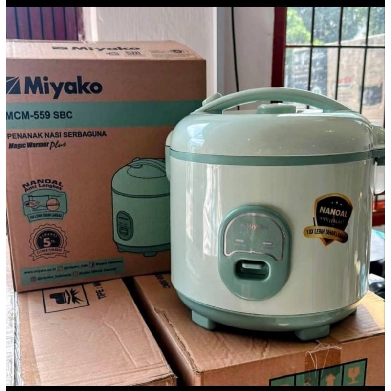 Jual Miyako Magic Com / Rice Cooker MCM-559 SBC kapasitas. 2. liter ...