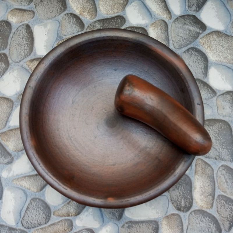 Jual COBEK TANAH LIAT DAN ULEKAN COBEK GERABAH LAYAH DAN MUNTHU TANAH LIAT | Shopee Indonesia