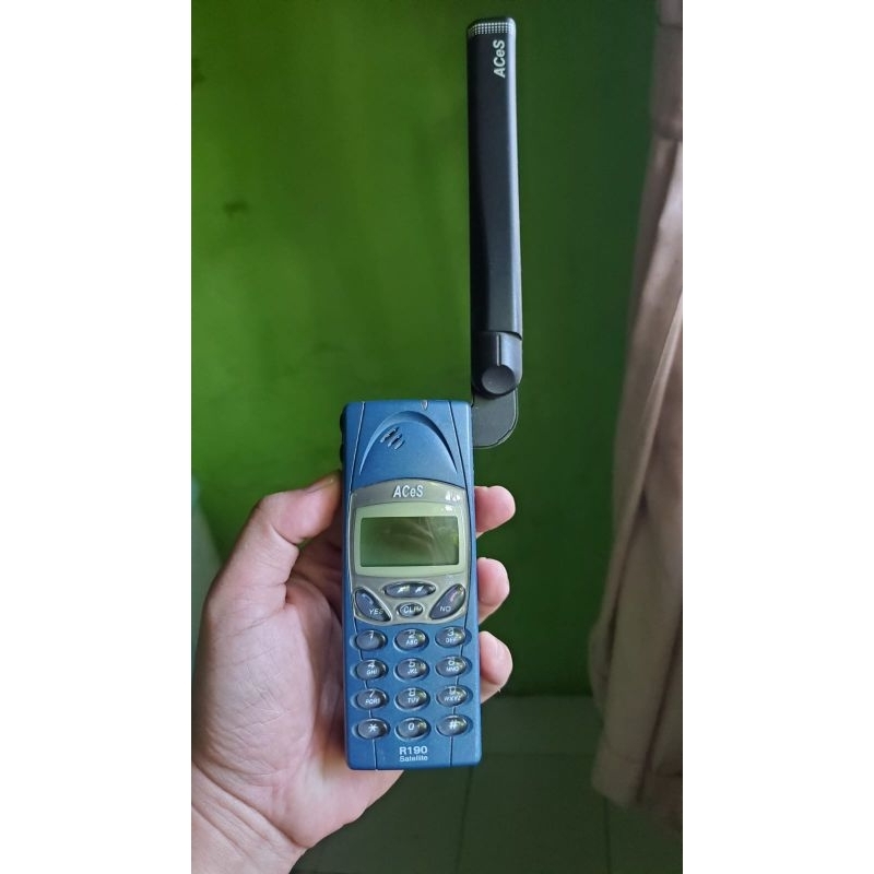 Jual ericsson R190 satelite kondisi mati tidak punya charger | Shopee ...