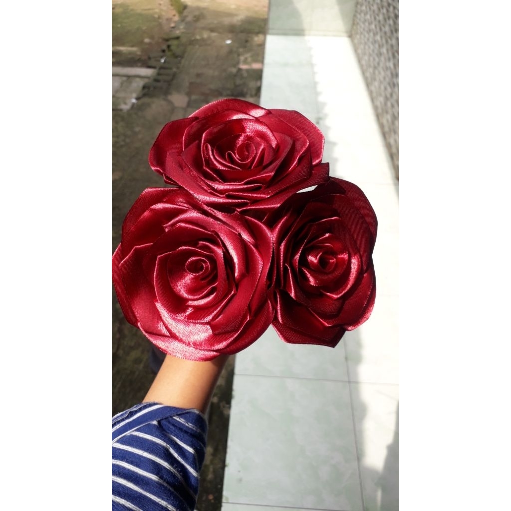 Jual Bunga Mawar Satin Pertangkai MAROON / Pita Satin Maroon / Buket ...