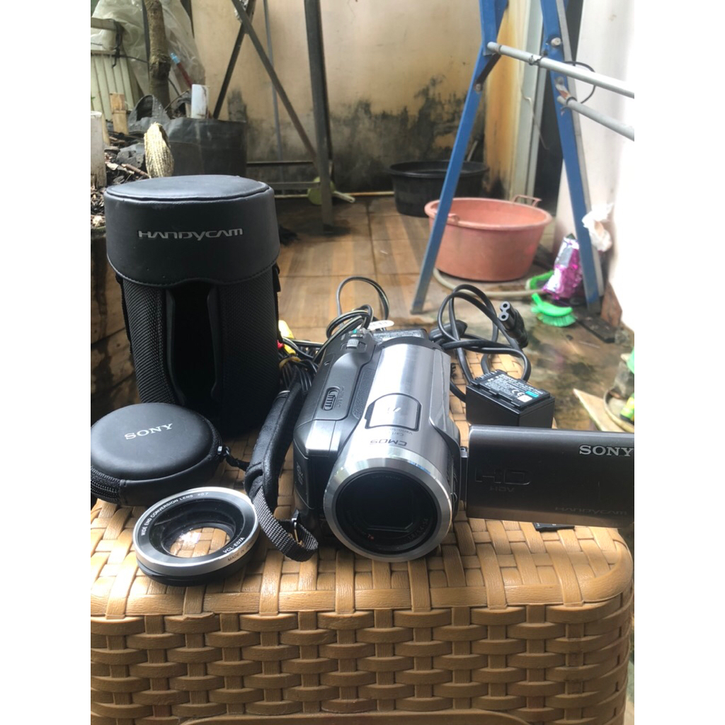 Jual handycam camcorder sony hdr hc7e full hd 1080i mini dv | Shopee ...