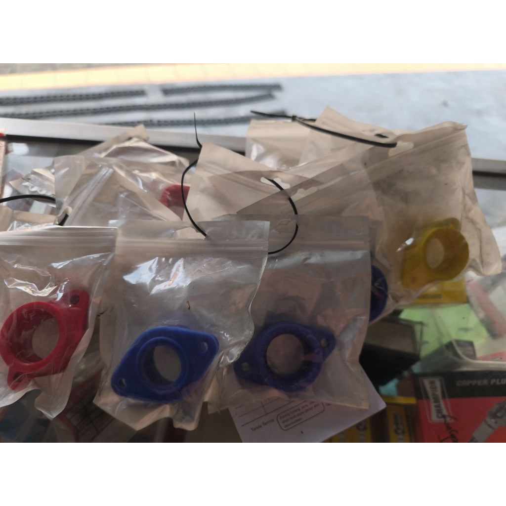 Jual KARET INTAKE SAMBUNGAN MANIPOL MANIFOLD import INSULATOR INTAKE PE 28 Karet Warna | Shopee ...