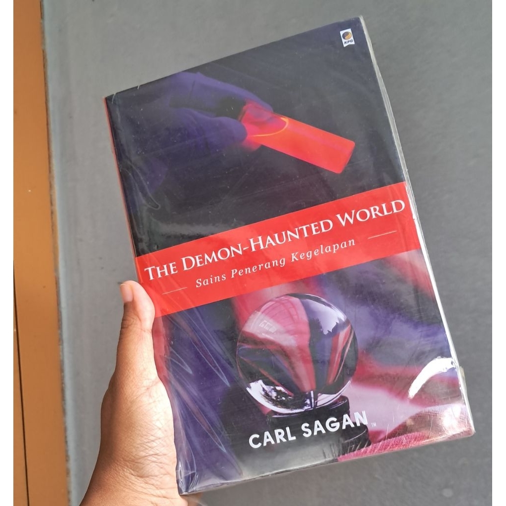Jual Buku Sains KPG The Demon Haunted World Carl Sagan | Shopee Indonesia