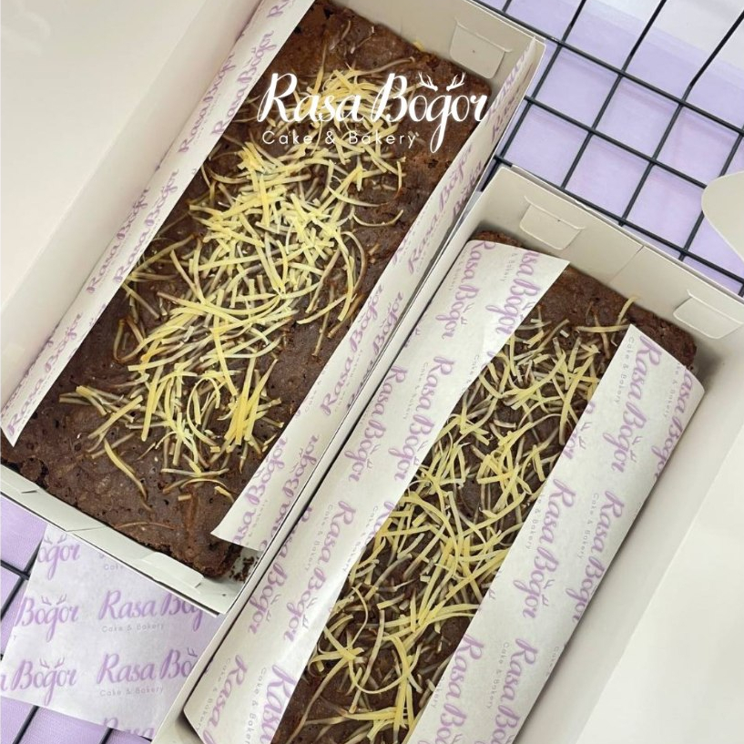 Jual BROWNIES PANGGANG COKLAT TOPPING KEJU RASA BOGOR | Shopee Indonesia