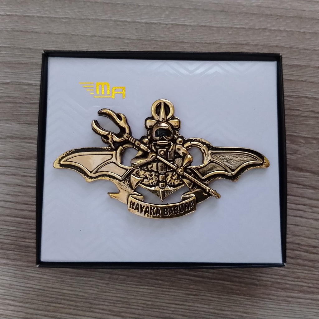 Jual WING NAYAKA BARUNA/SELAM KOPASSUS BARU BRIVET BREVET PIN ...