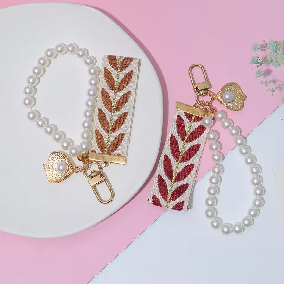 Jual NARA Gantungan Kunci Daun Pearl Leaf Mutiara Tali Panjang Kerang ...