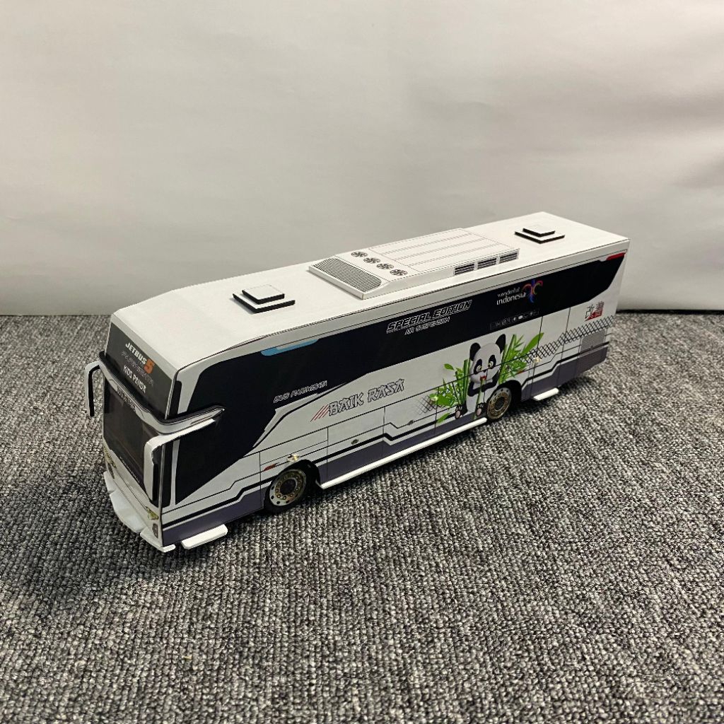 Jual KIDS PANDA JB5 Baik Rasa Mainan Anak Miniatur Bus Set Hadiah Anak ...