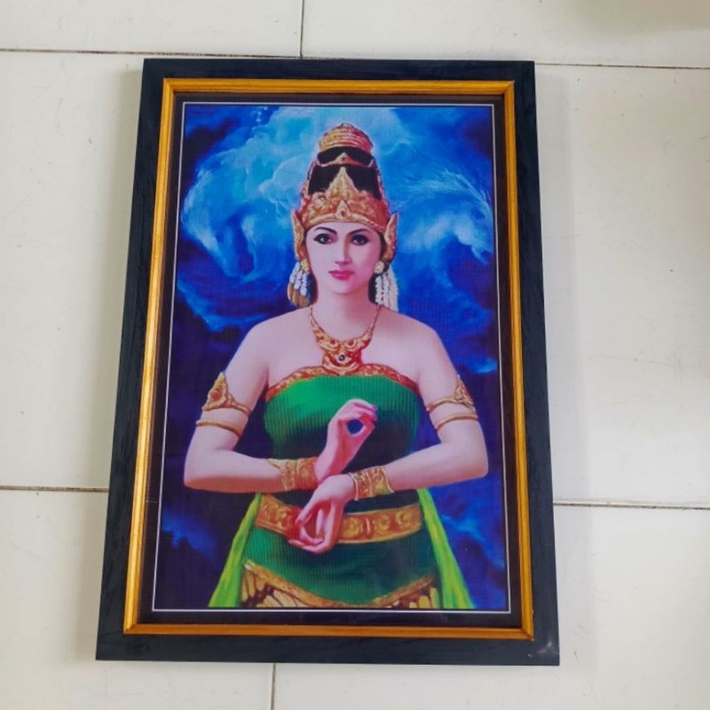 Jual hiasan dinding lukisan cetak nyi Roro kidul plus bingkai ukuran 53 ...