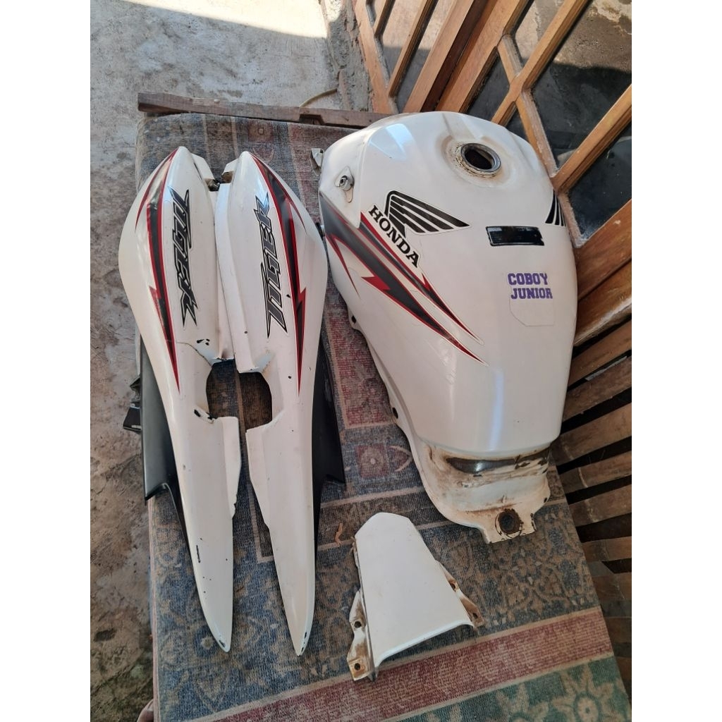 Jual TANGKI TIGER REVO SET COVEE BODY ALBINO | Shopee Indonesia