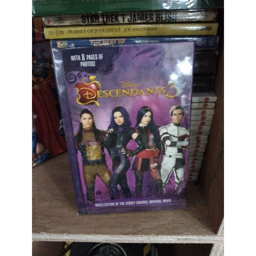 Jual Disney's descendants with 8 pages of photos | Shopee Indonesia