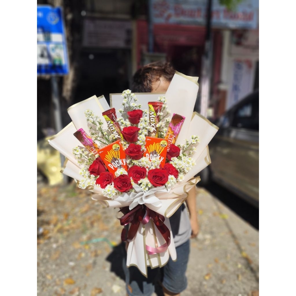 Jual ROSE BOUQUET MIX SNACK/Buket Bunga Mawar/Buket Bunga Mix Snack ...
