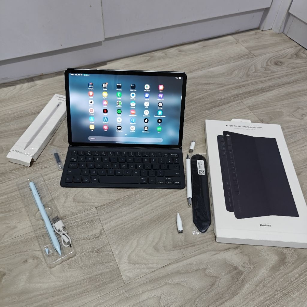 Jual Samsung Tab S8 5G SEIN second bekas pemakaian Bonus Keyboard ...
