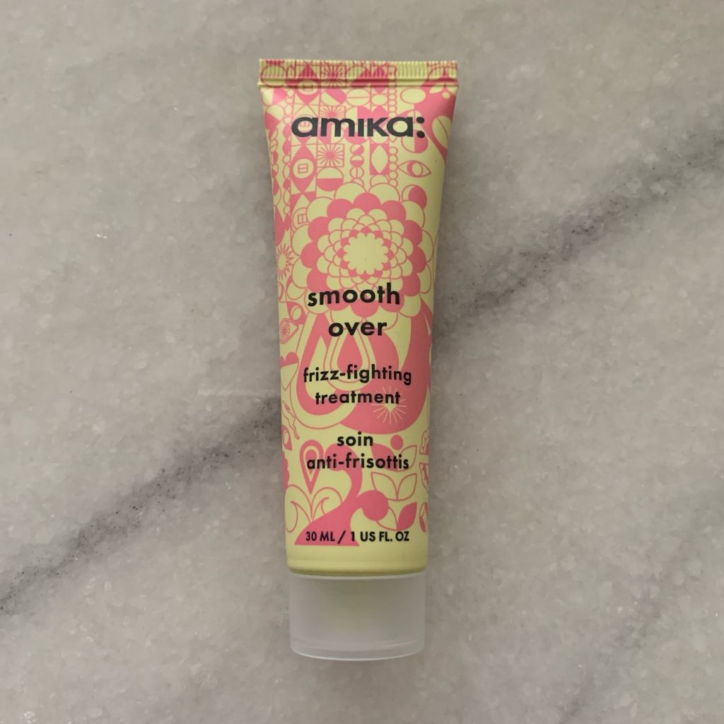 Jual AMIKA Smooth Over Frizz Fighting Treatment 30ml | Shopee Indonesia