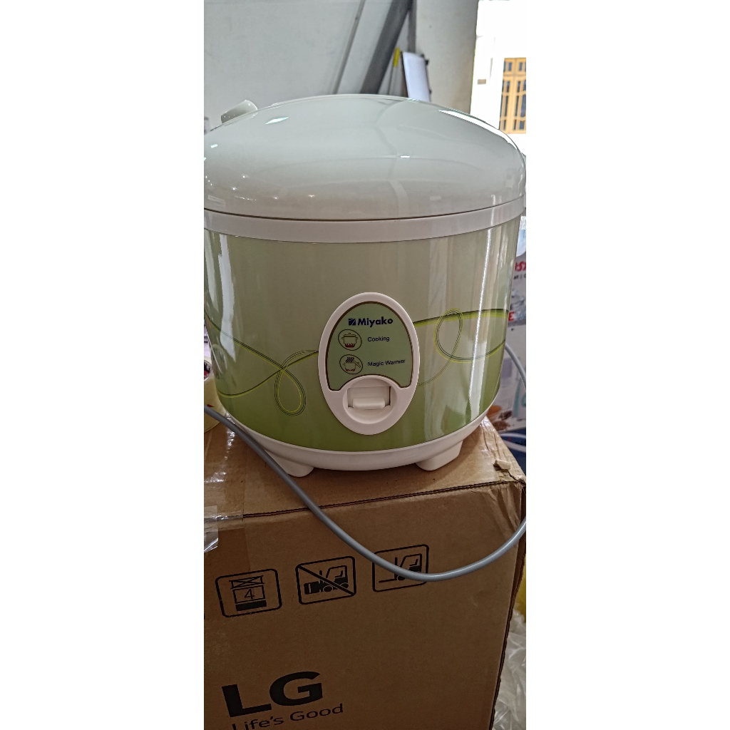 Jual Penanak Nasi / Rice Cooker / Magicom MCM 508 Merk Miyako Kapasitas ...
