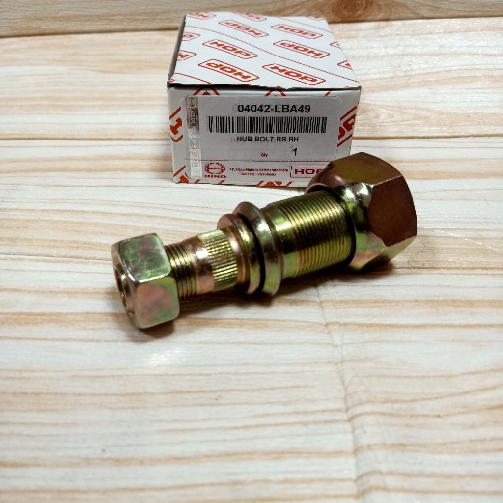Jual WHEEL HUB BOLT BAUT RODA BELAKANG KANAN HINO DUTRO 130 04042-LBA50 ...