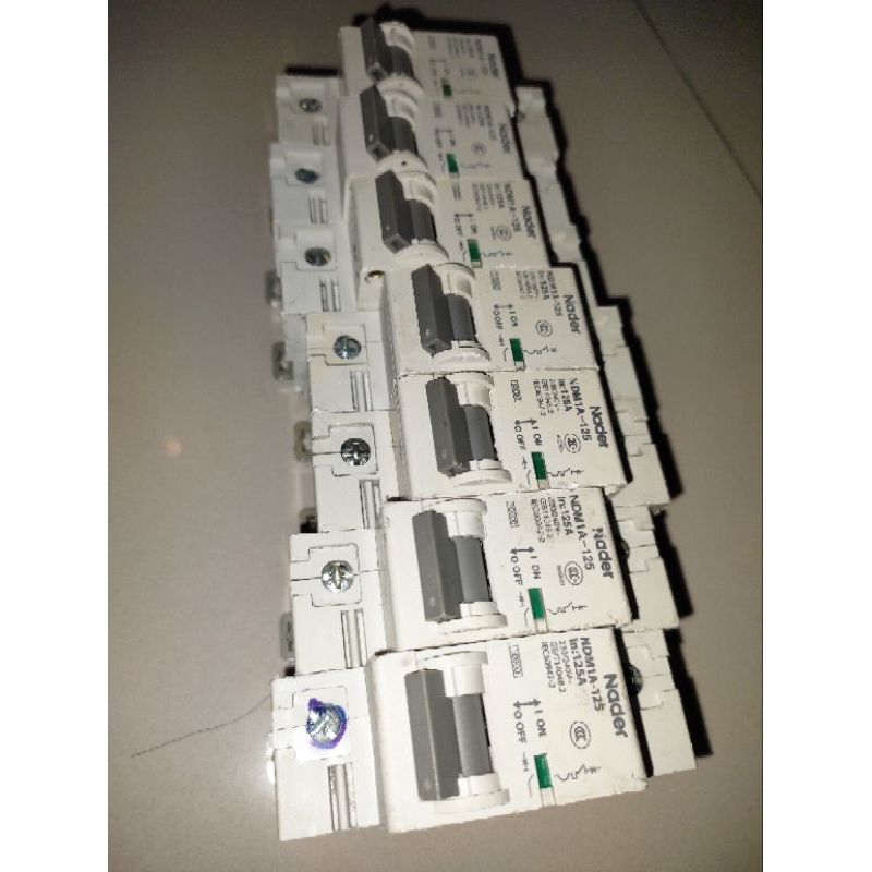 Jual MCB DC NADER 125A UNTUK BATTERY TENAGA SURYA PLTS | Shopee Indonesia