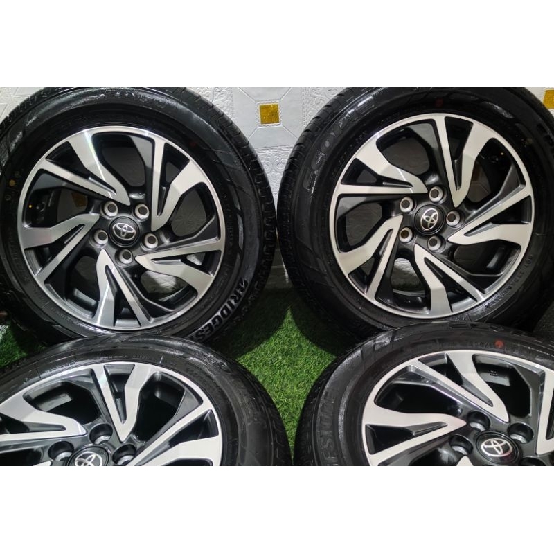 Jual VELG ORIGINAL MOBIL INNOVA REBORN FACELIFT R16 MULUS 2023 | Shopee ...