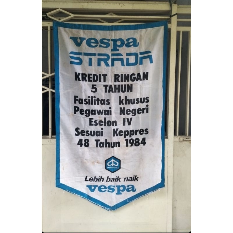 Jual Spanduk vespa Strada original | Shopee Indonesia