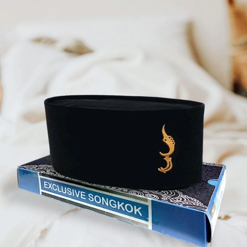 Jual PECI SONGKOK KOPIAH HITAM LAMBANG KUJANG BERKUALITAS ORIGINAL ...