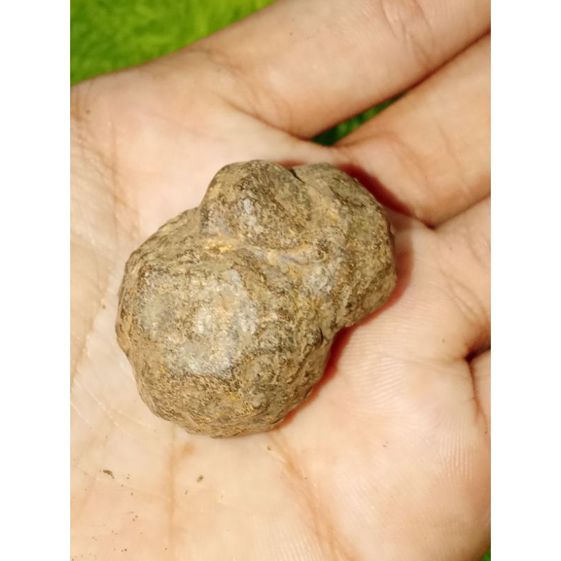 Jual batu meteor unik dan antik ada kandungan nya besi dan logam lain ...