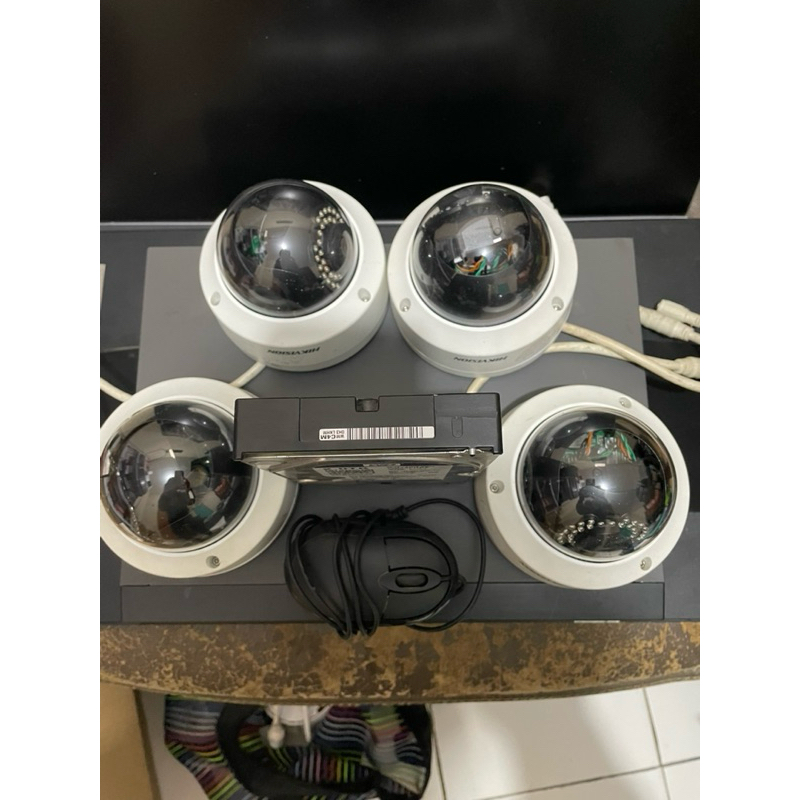 Jual Hikvision NVR 4 Channel ds-7604ni-Q1 + 4 ip cam dome 2mp + HDD 2TB | Shopee Indonesia