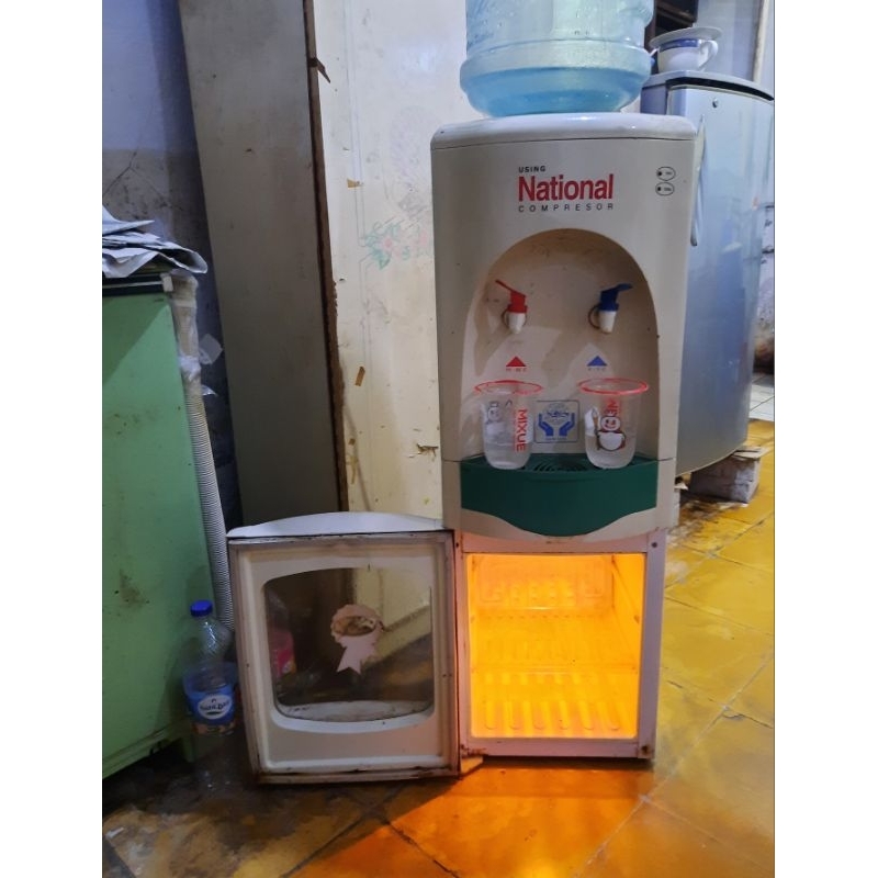 Jual Dispenser gallon atas National besar / Dispenser second | Shopee ...