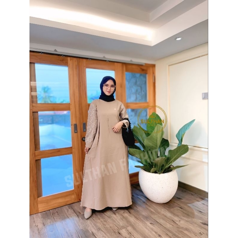 Jual Layla Dress Gamis Wanita Muslim Mewah Rosecrep Mix Burkat Cantily ...