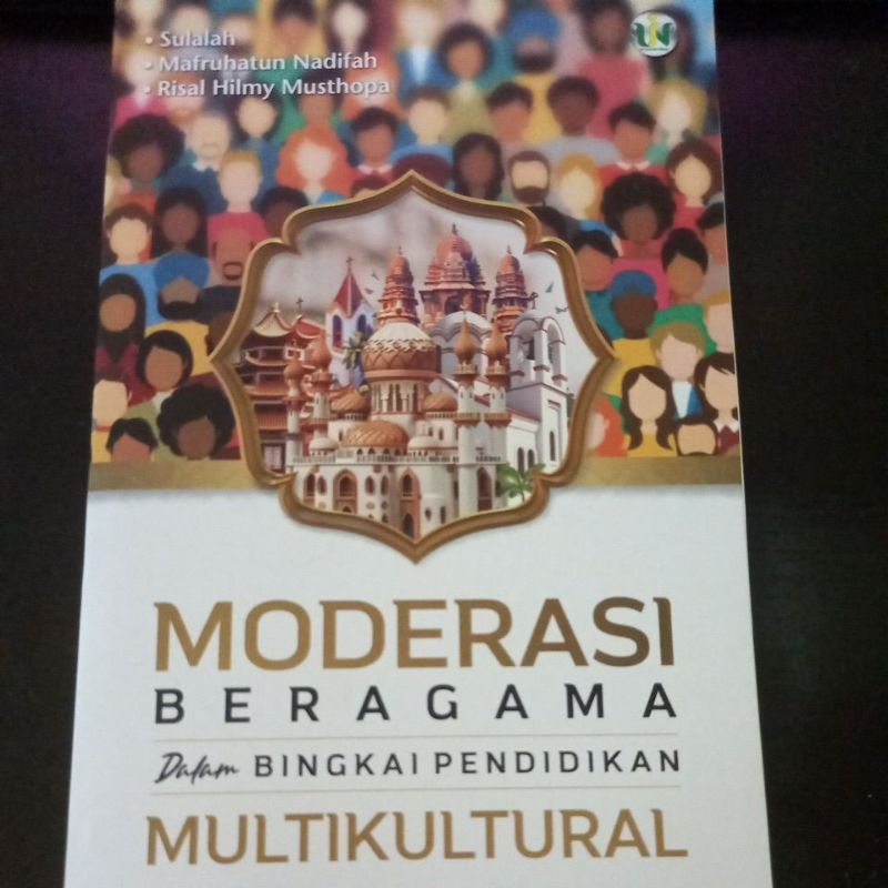 Jual Moderasi Beragama dalam Bingkai Pendidikan Multikultural | Shopee ...