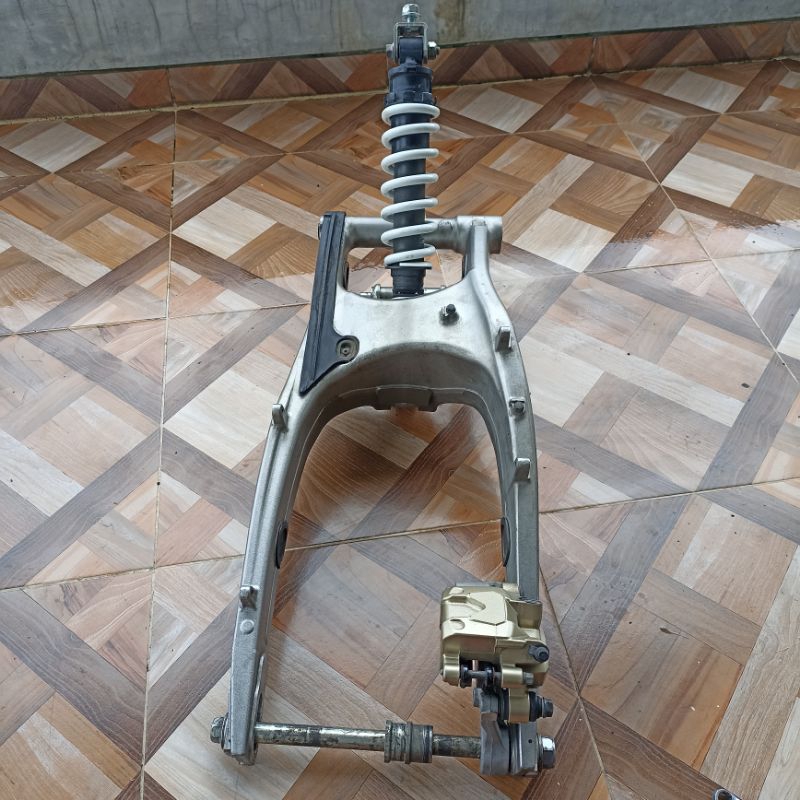 Jual Swing arm lengan ayun set prolink monoshock kaliper K64 Honda Cbr ...