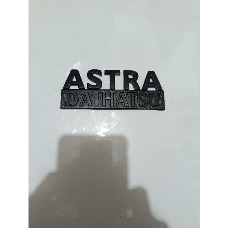 Jual emblem tulisan Astra Daihatsu hitam doof original | Shopee Indonesia