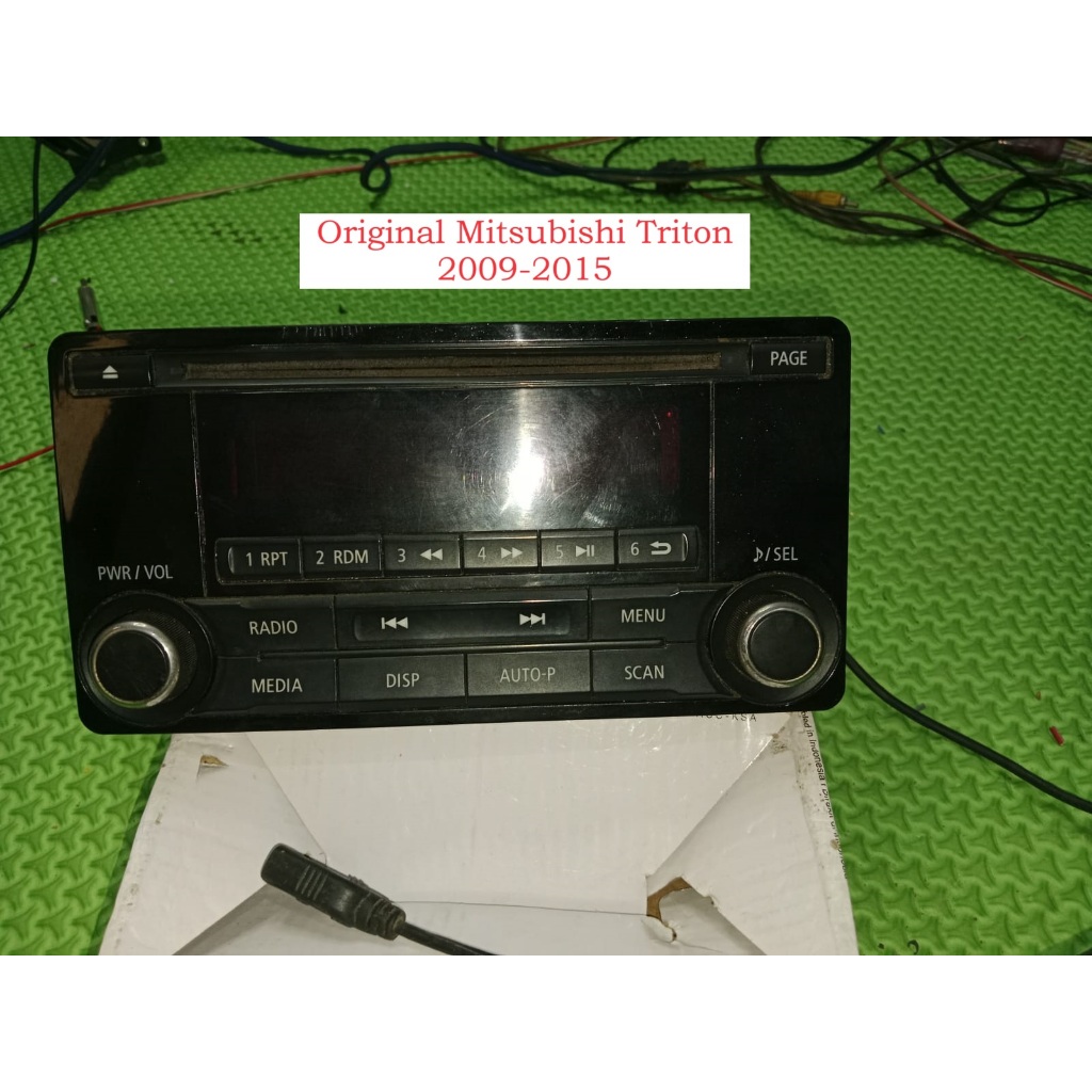 Jual Head Unit Mitsubishi Triton 2009-2015 Original Kondisi Bekas ...