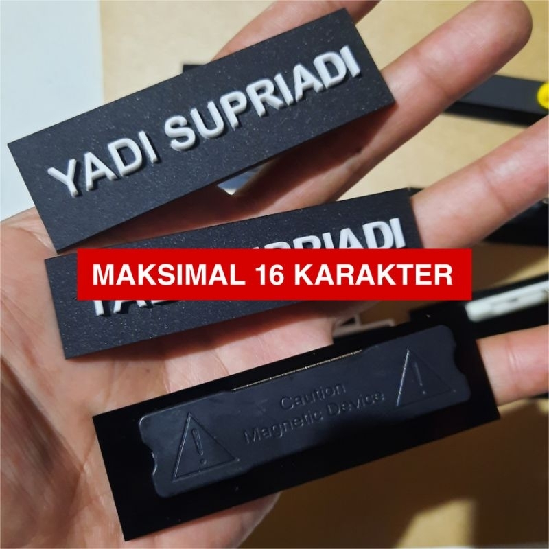 Jual Name Tag Akrilik Timbul | Magnet 6,4 cm | Dasar Hitam - Tulisan ...