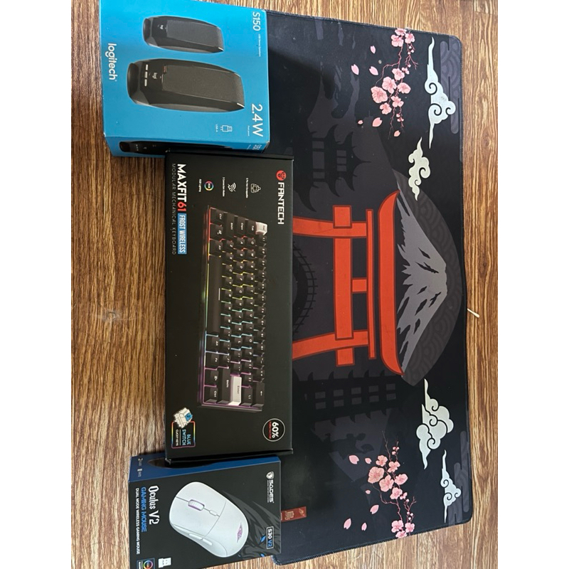 Jual Sepaket Keyboard Mouse deskmat speaker | Shopee Indonesia