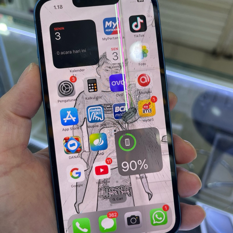 Jual LCD iphone 13 original copotan minus sesuai foto ya | Shopee Indonesia