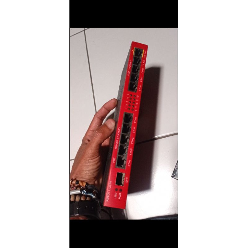 Jual Mikrotik RB2011 second | Shopee Indonesia