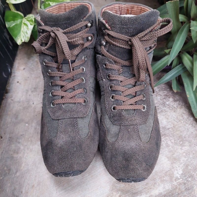 Jual sepatu sneakers second camel active squadron size 42(27cm ...